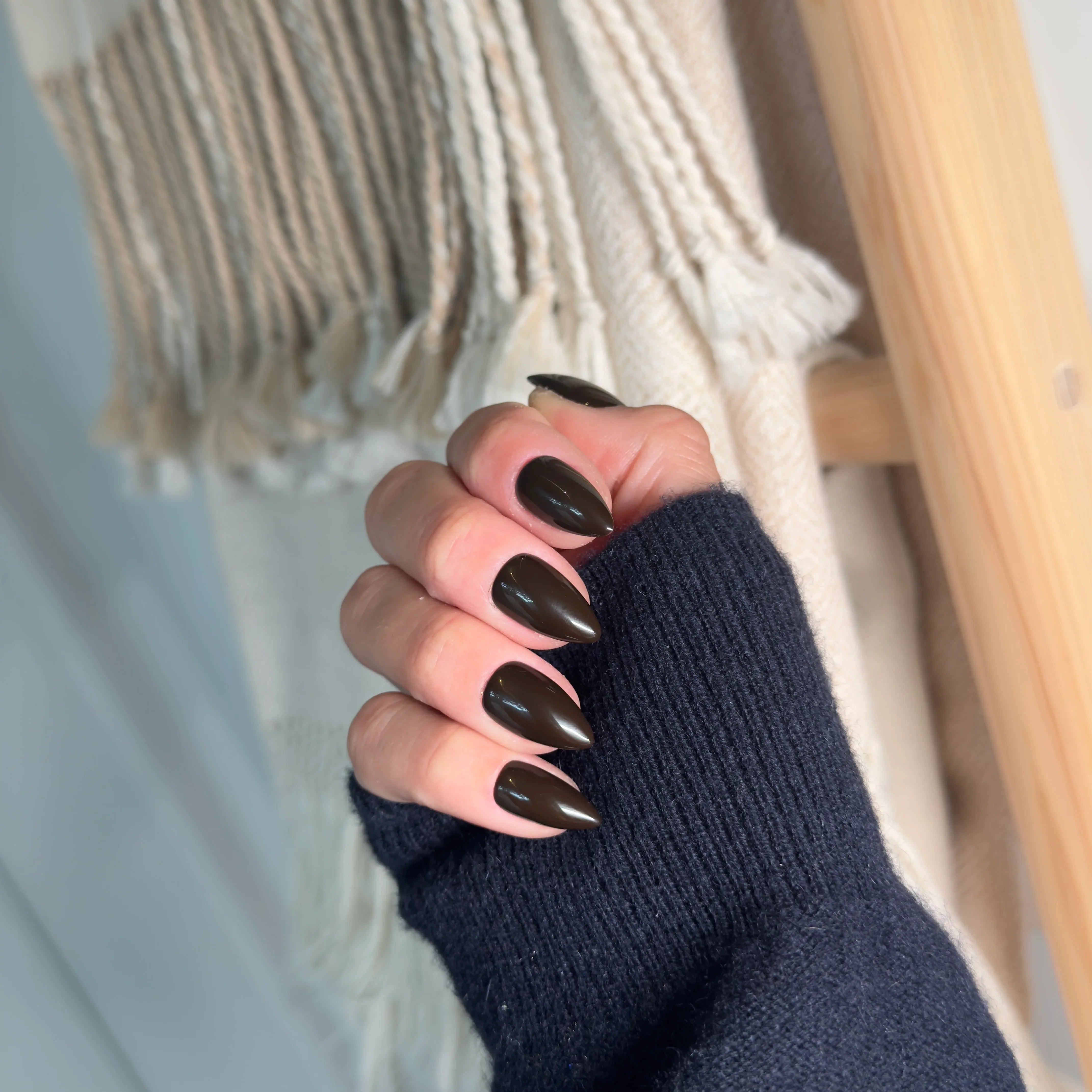 Deja Brew – Noho Nails