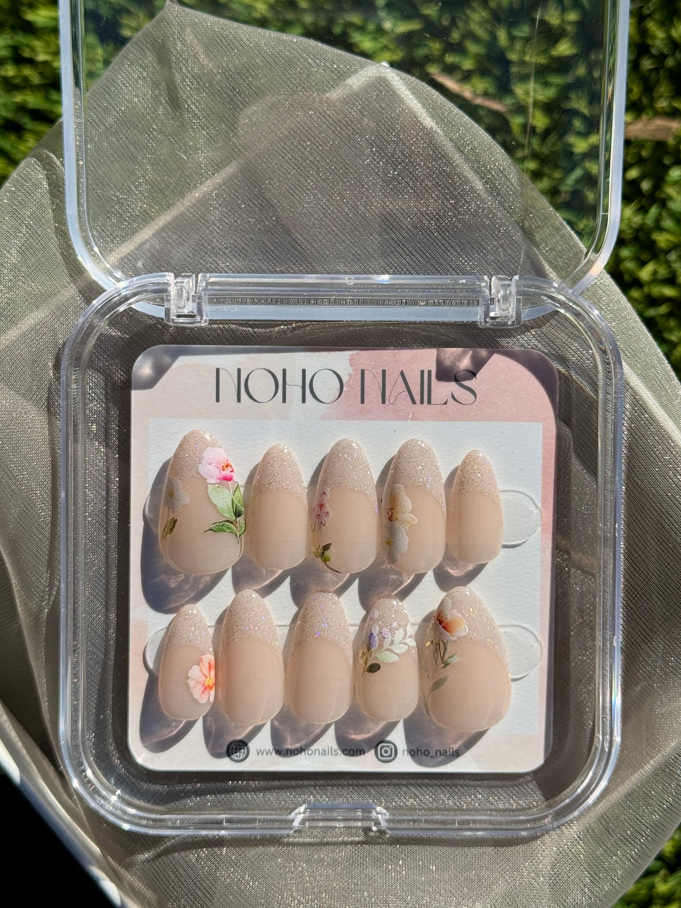 Blooming Elegance – Noho Nails